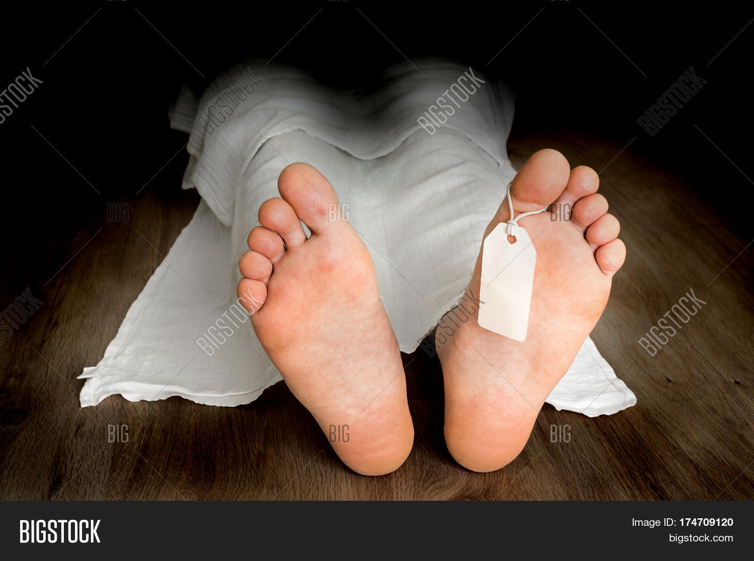 Dead Man Lying On Image & Photo (Free Trial) | Bigstock