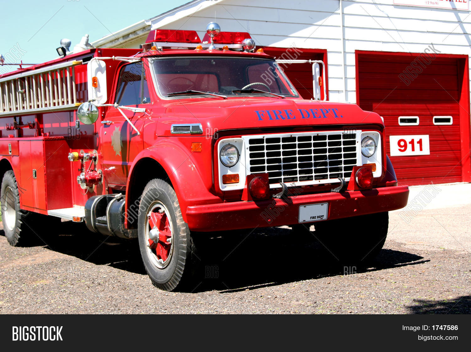 Rural Fire Truck Image & Photo (Free Trial) | Bigstock