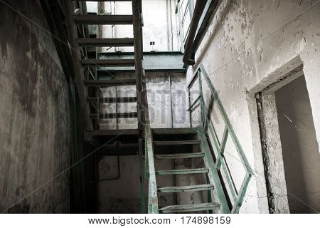 Old Rusty Metal Ladder Image & Photo (Free Trial) | Bigstock