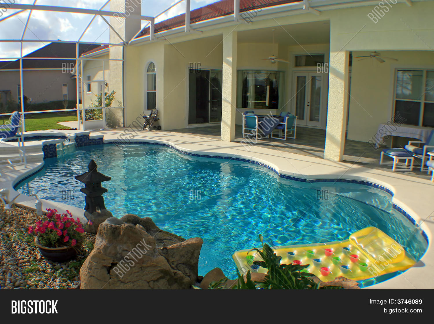 Swimming Pool Lanai Image & Photo (Free Trial) | Bigstock