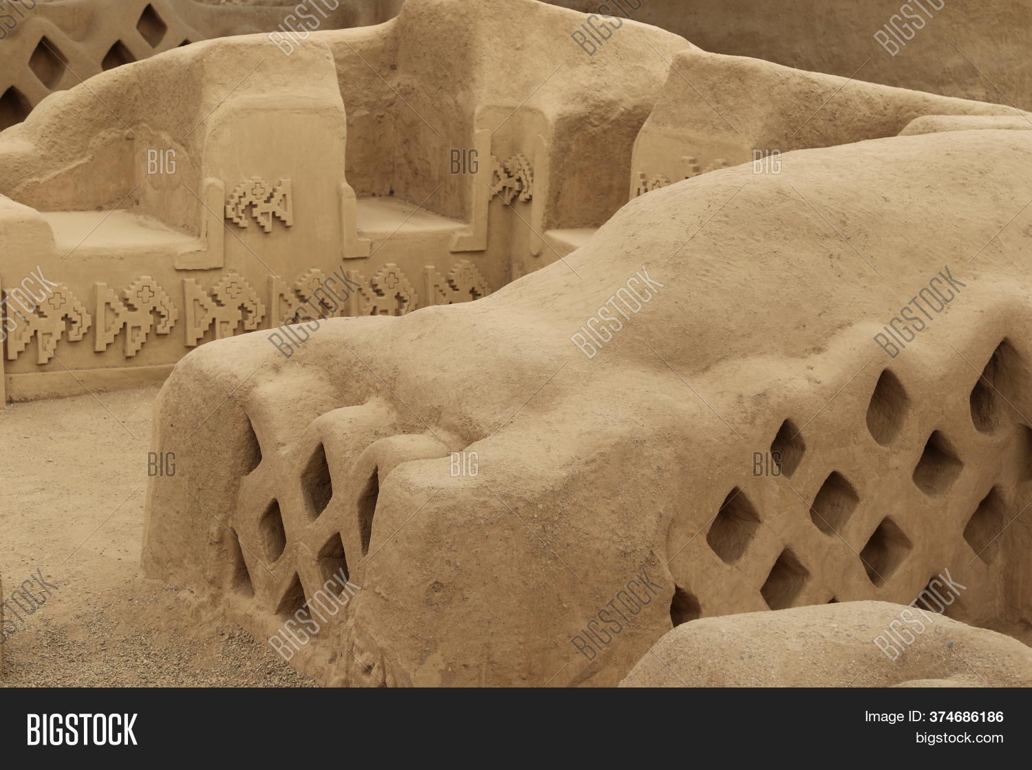 Brick City Chan Chan Image & Photo (Free Trial) | Bigstock