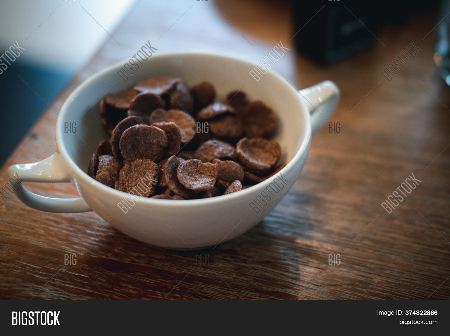 Coco Crunch White Bowl Image & Photo (Free Trial) | Bigstock