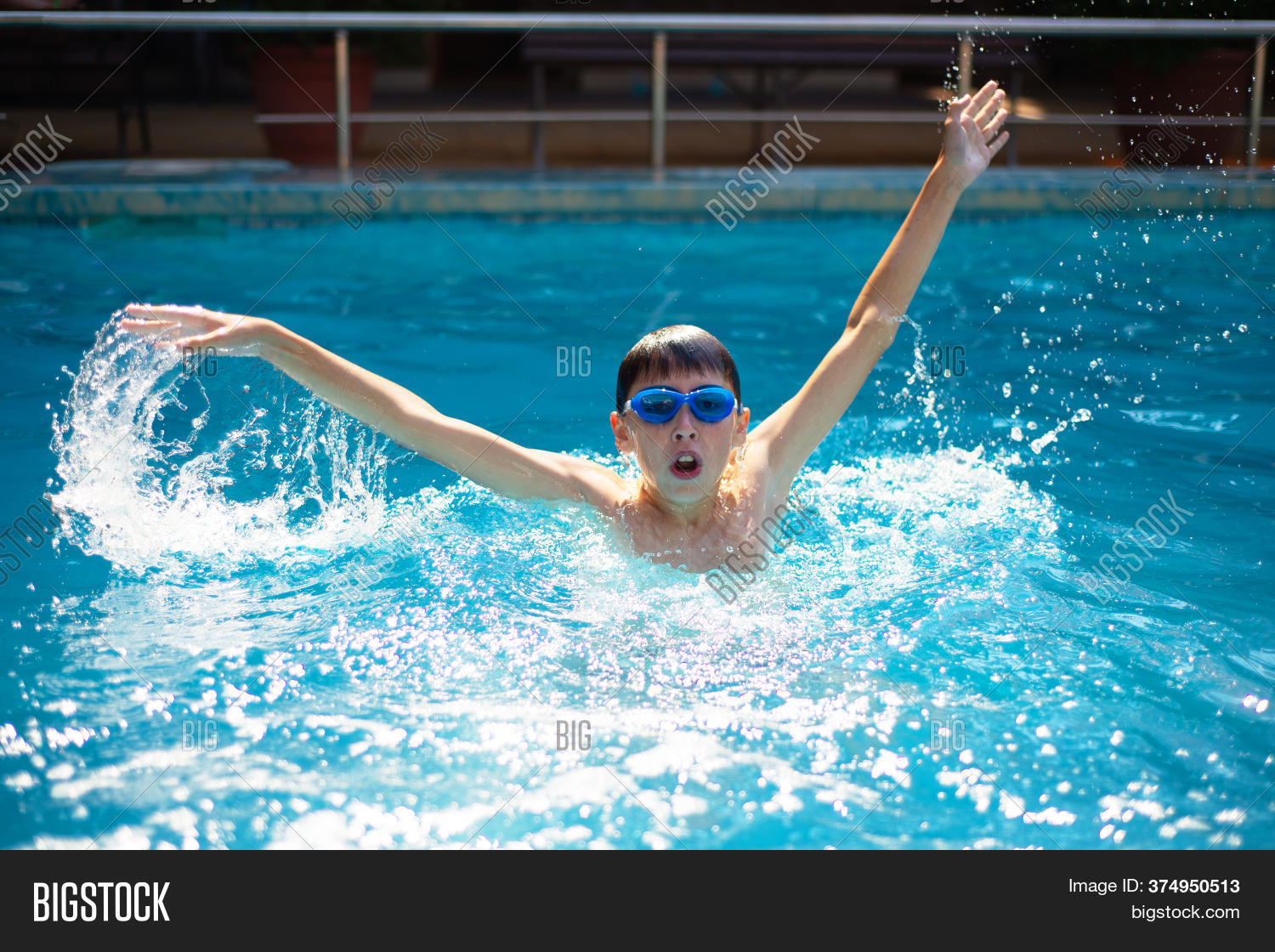 Child Drowning Water Image & Photo (Free Trial) | Bigstock