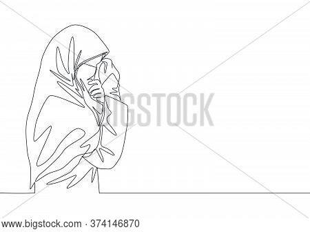 Burqa Images, Illustrations & Vectors (Free) - Bigstock