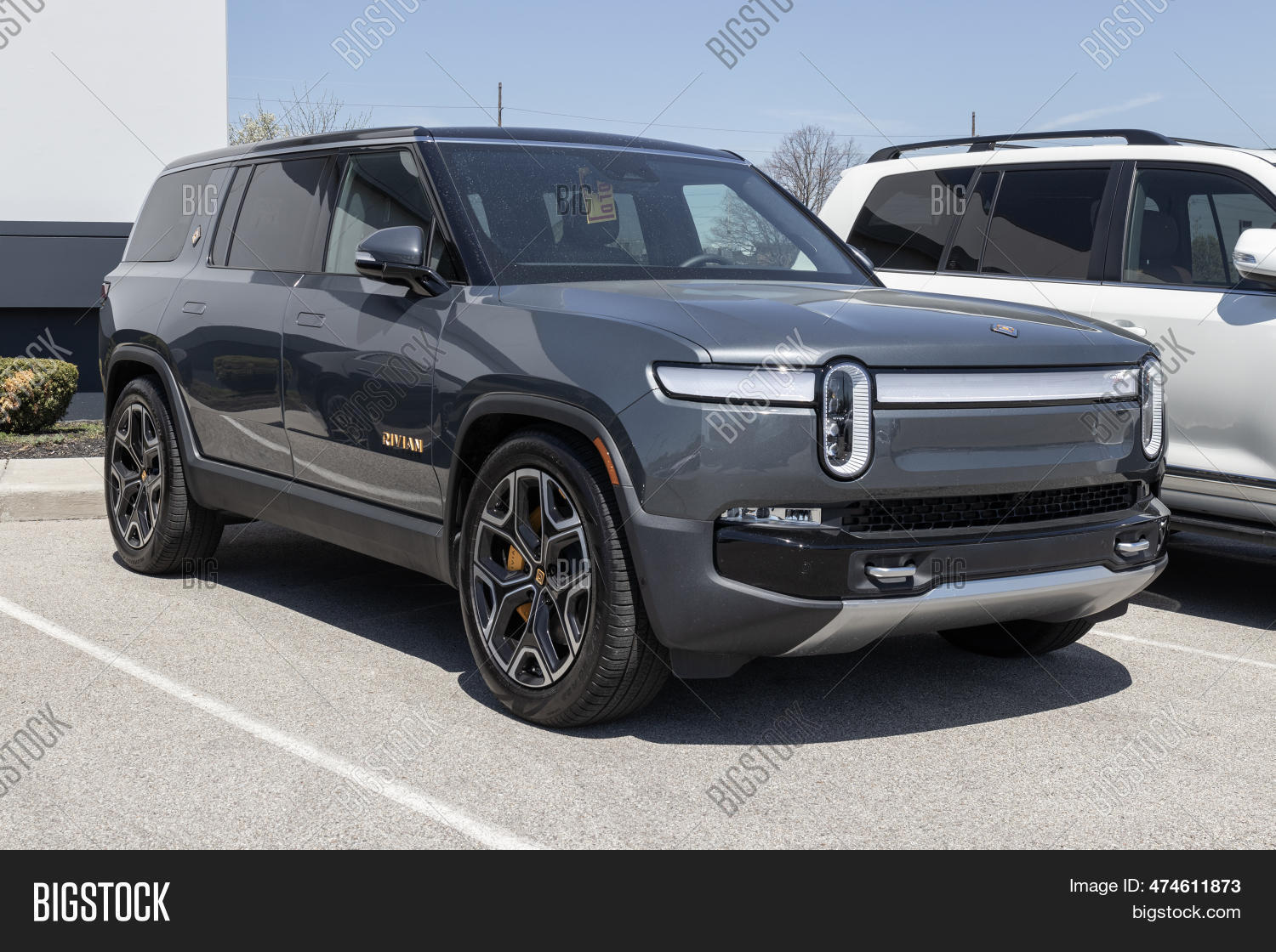 Rivian R1S Ev Electric Image & Photo (Free Trial) | Bigstock