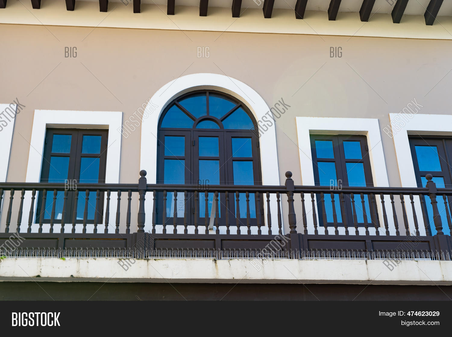 Balcony Railings On Image & Photo (Free Trial) | Bigstock