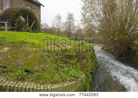Waterwheel Stream Fall Image & Photo (Free Trial) | Bigstock