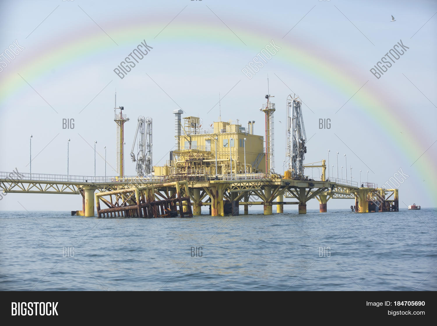 Offshore Oil Rig Gulf Image & Photo (Free Trial) | Bigstock