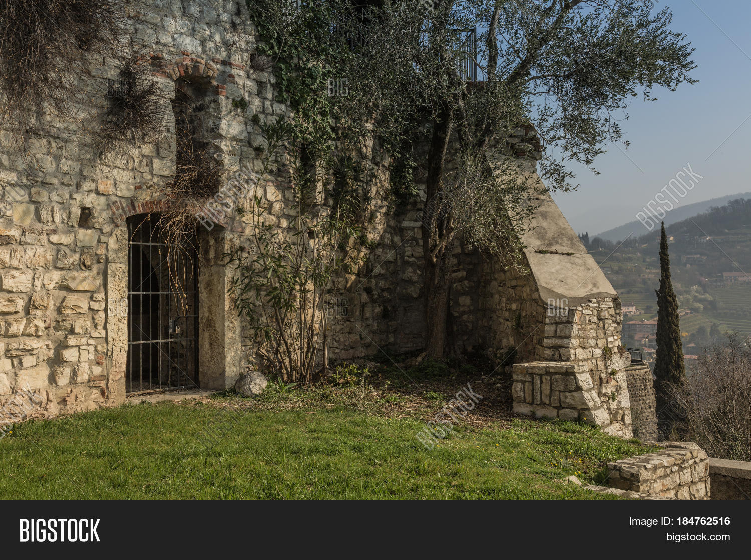 Walls Old Castle Image & Photo (Free Trial) | Bigstock