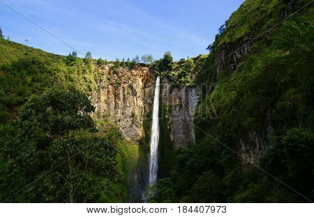 Sipiso-piso Waterfall Image & Photo (Free Trial) | Bigstock