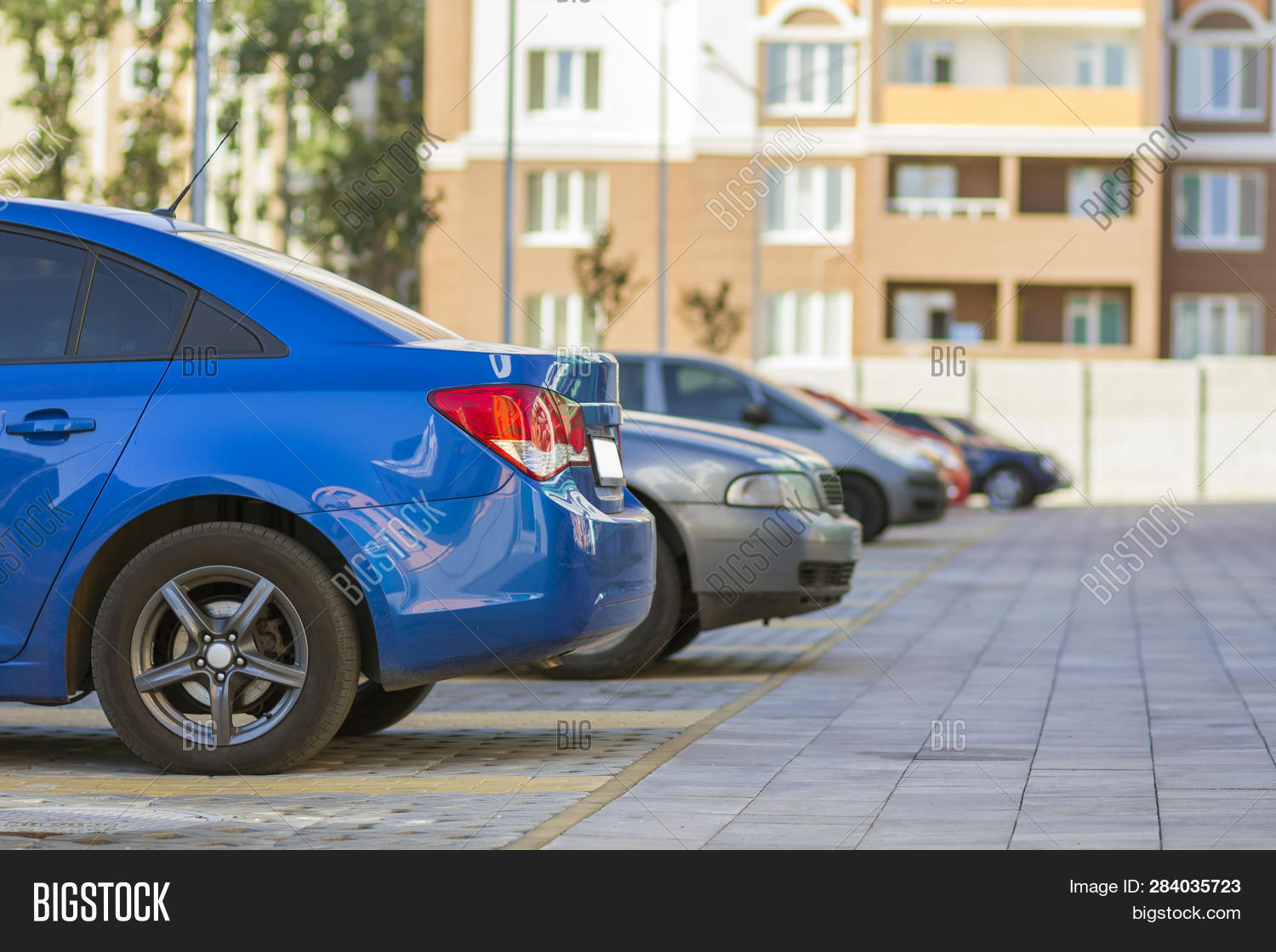 Side View Detail Cars Image & Photo (Free Trial) | Bigstock