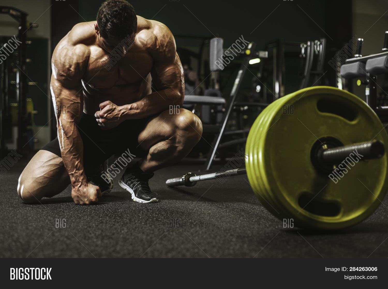 Imagen y foto Handsome Strong (prueba gratis) | Bigstock