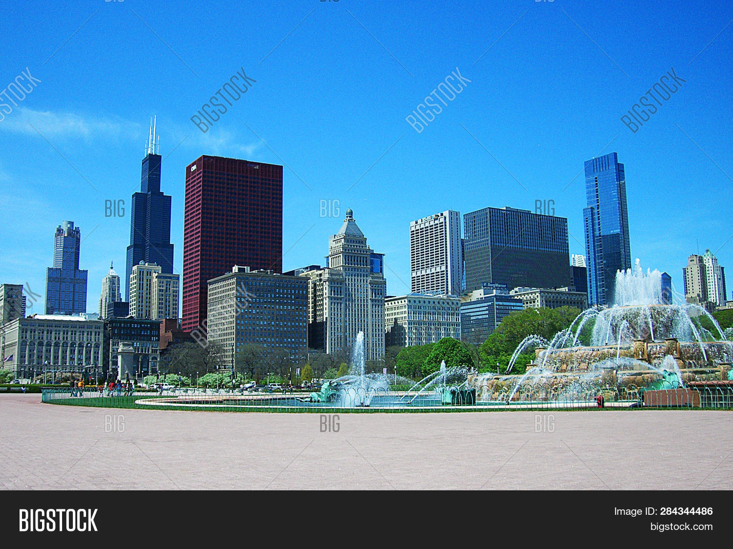 Chicago - April 26: Image & Photo (Free Trial) | Bigstock