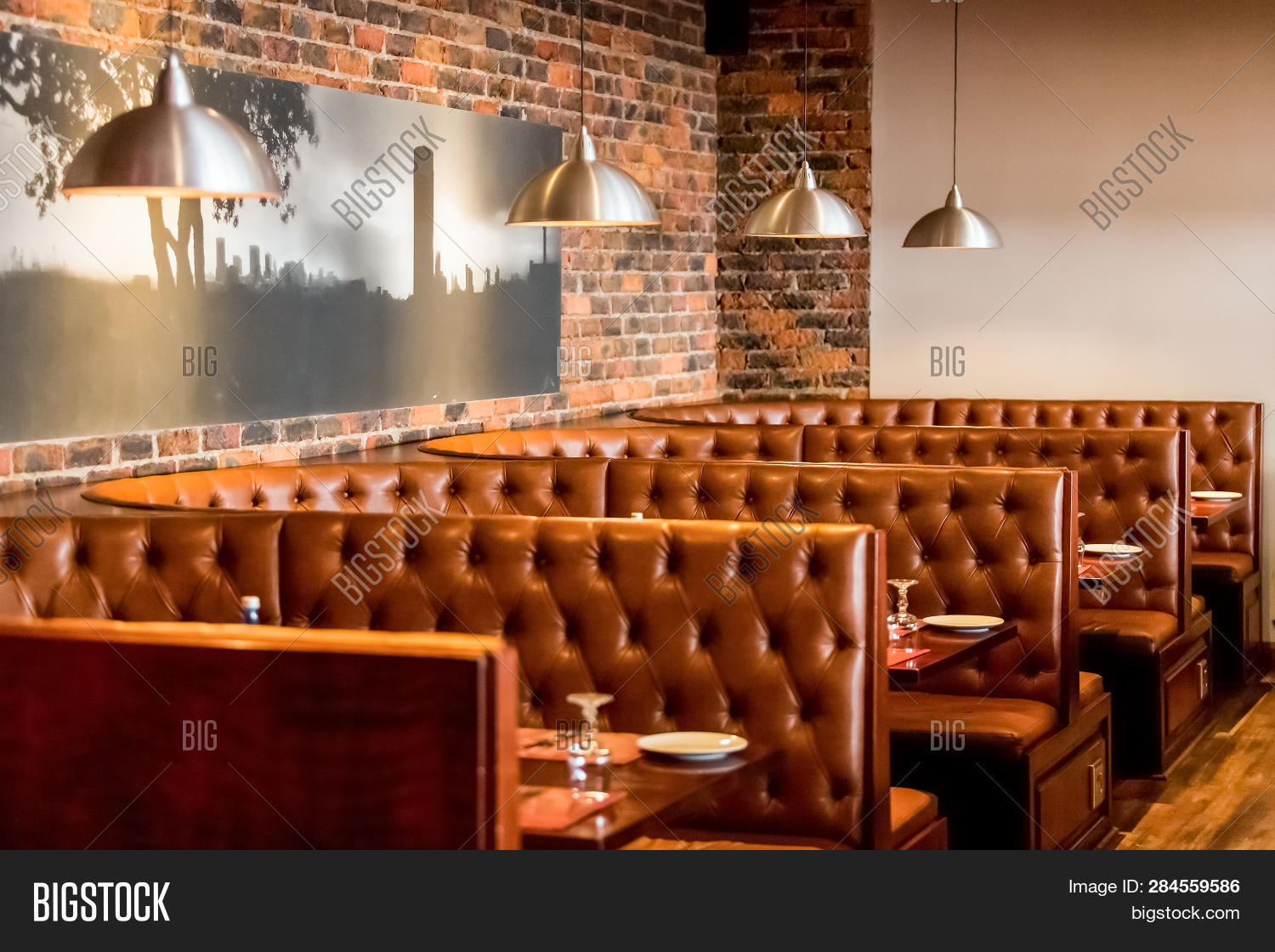Modern Restaurant Booth Interior Design
