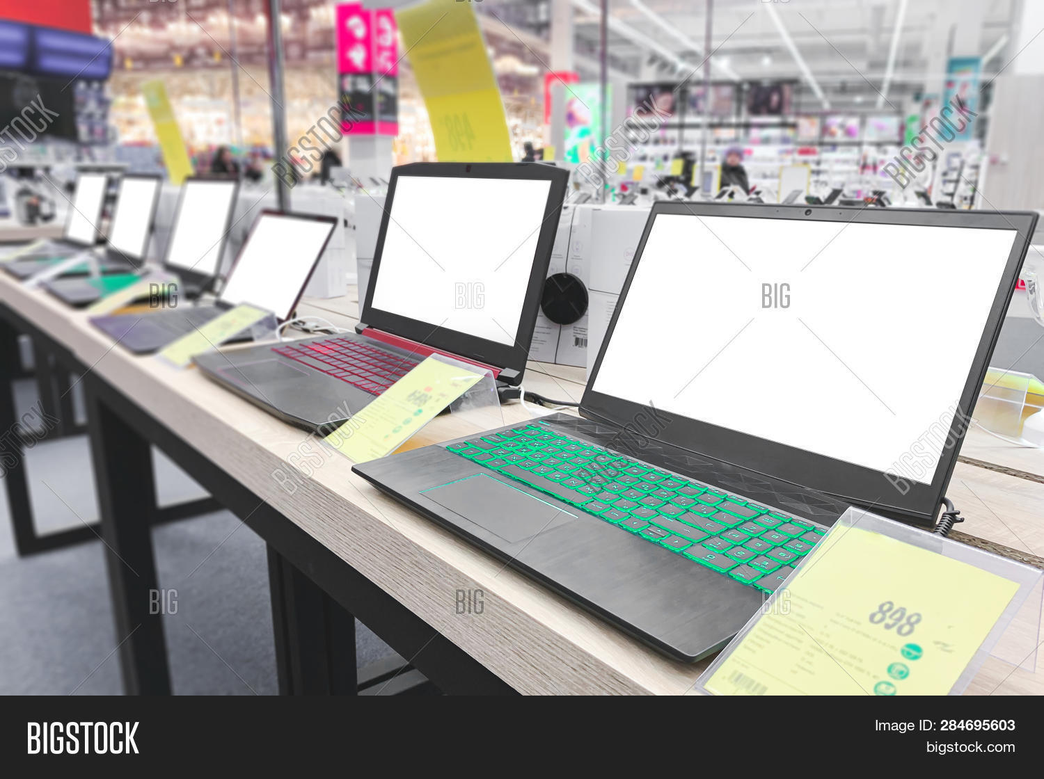 Modern Game Laptops Image & Photo (Free Trial) | Bigstock