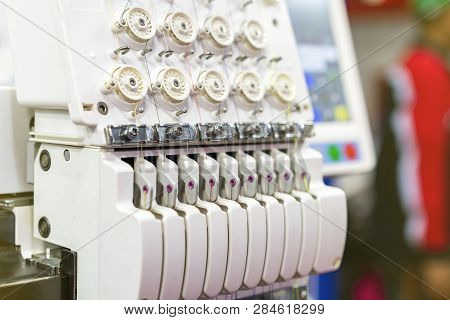 Tensioner Assy Thread Image & Photo (Free Trial) | Bigstock