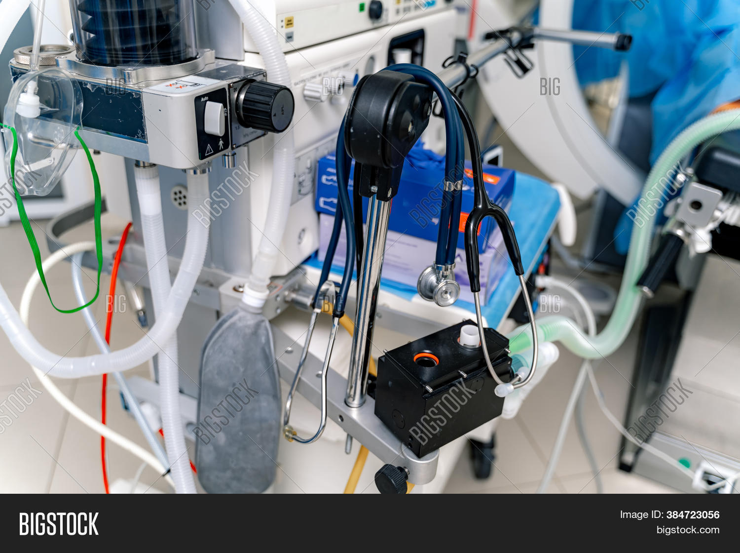 Mechanical Ventilation Image & Photo (Free Trial) | Bigstock