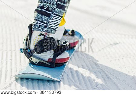 Close- Snowboarder Image & Photo (Free Trial) | Bigstock