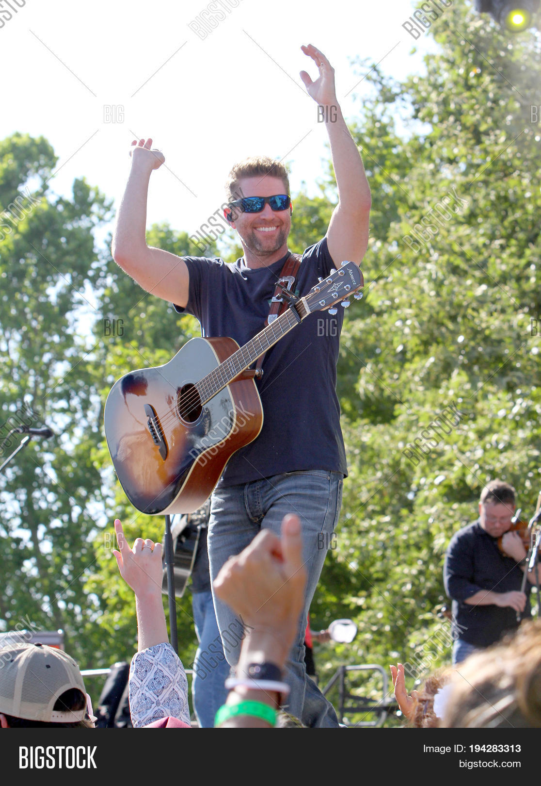 Josh Turner Performs Image & Photo (Free Trial) | Bigstock