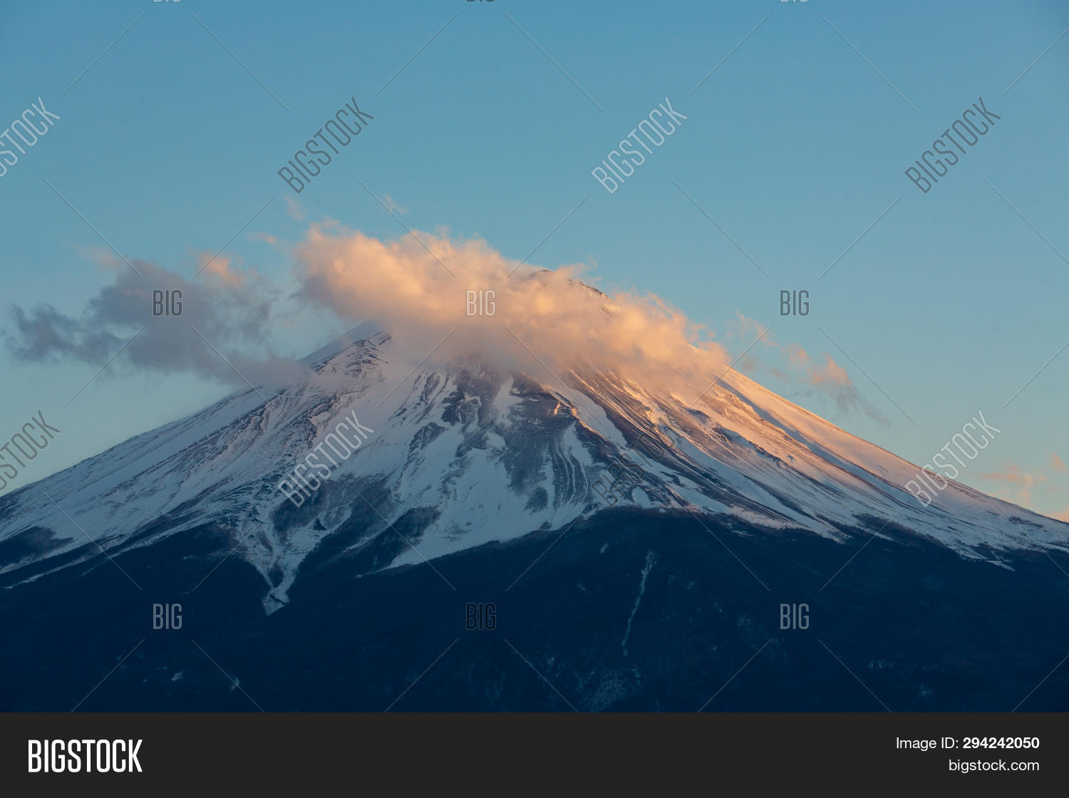 Amazing Japan Image & Photo (Free Trial) | Bigstock