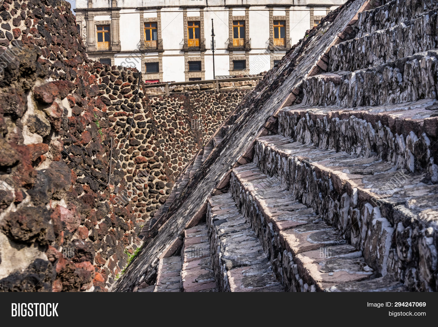 Ancient Aztec Stone Image & Photo (Free Trial) | Bigstock