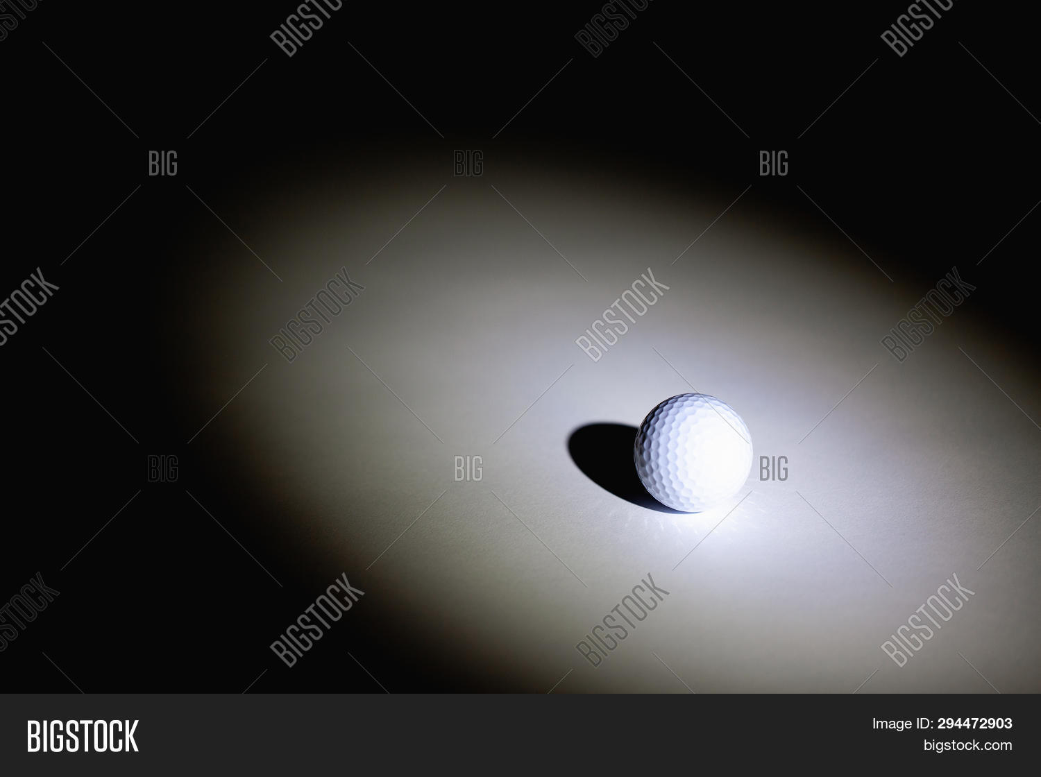 Spotlight Golf Ball Image & Photo (Free Trial) | Bigstock