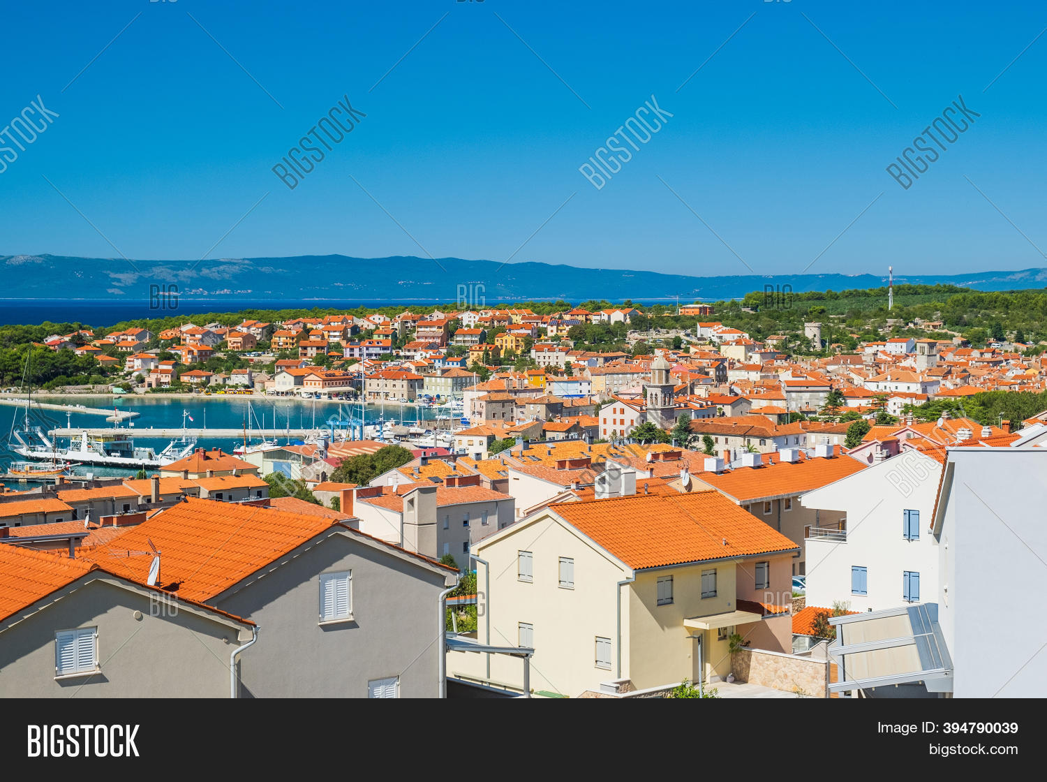 Town Cres On Island Image & Photo (Free Trial) | Bigstock