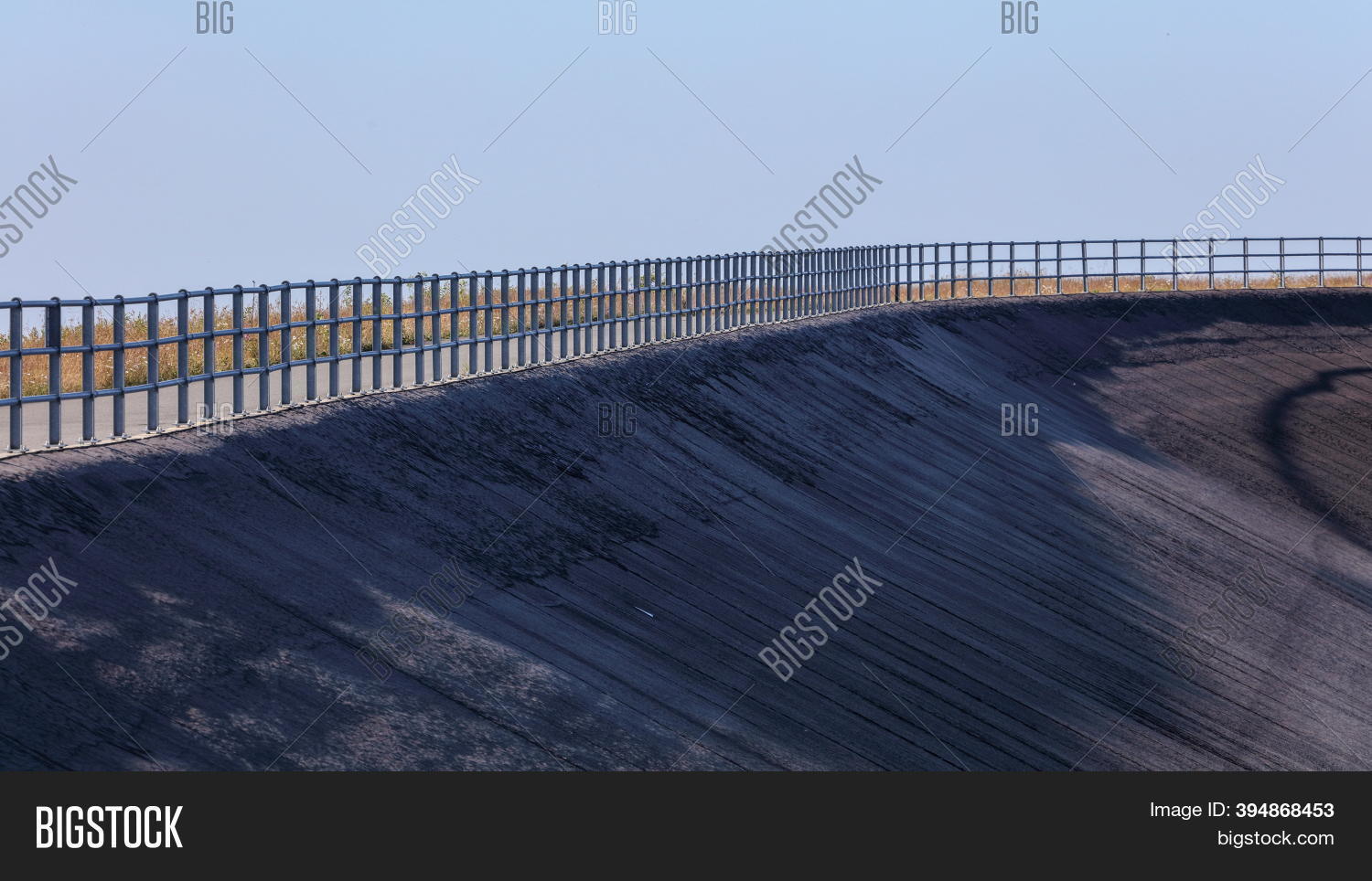 Edge Railing Water Image & Photo (Free Trial) | Bigstock