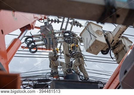 Electricity Workers Image & Photo (Free Trial) | Bigstock