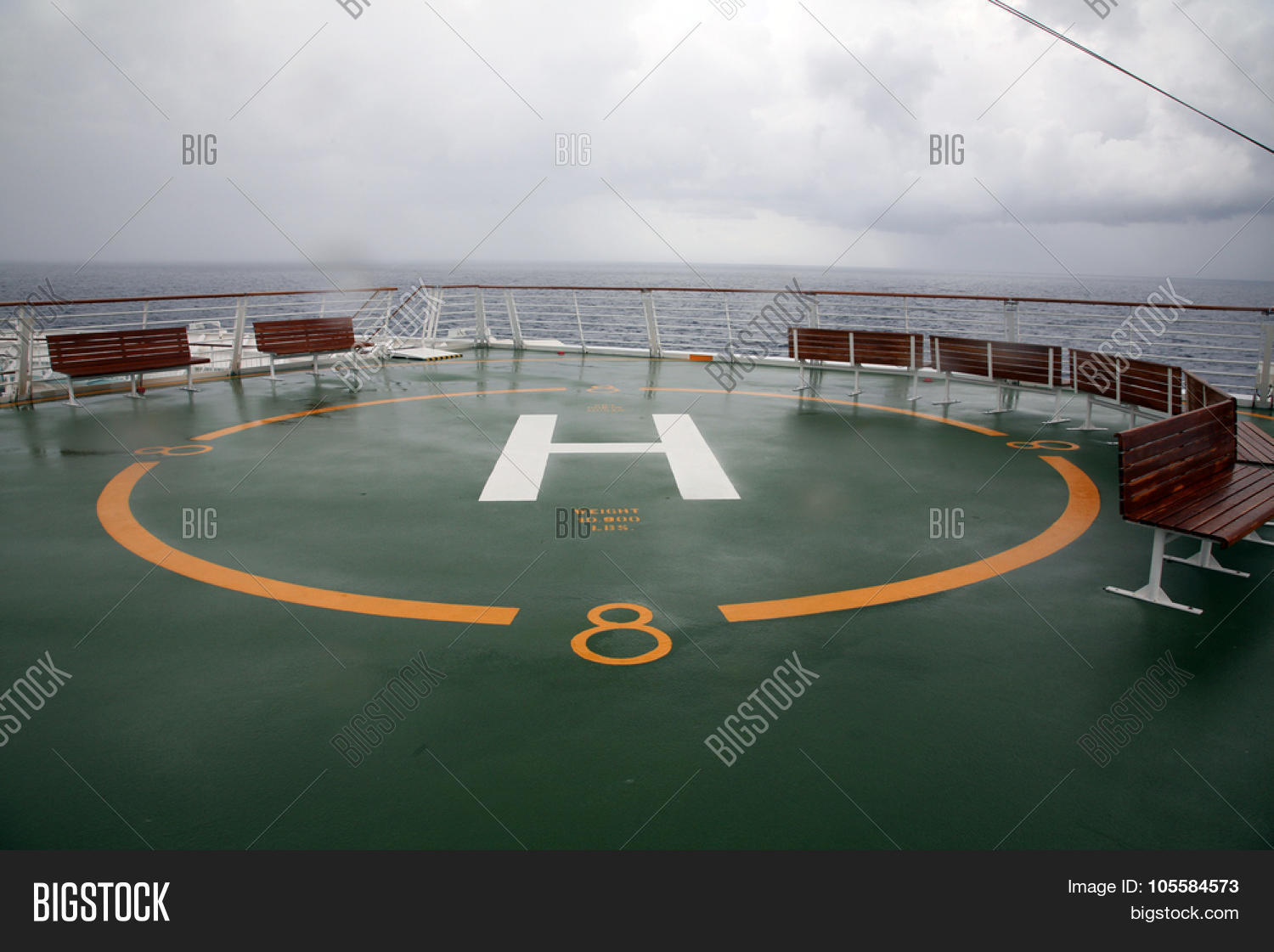 Helipad Aka 이미지 및 사진(무료 체험) | Bigstock