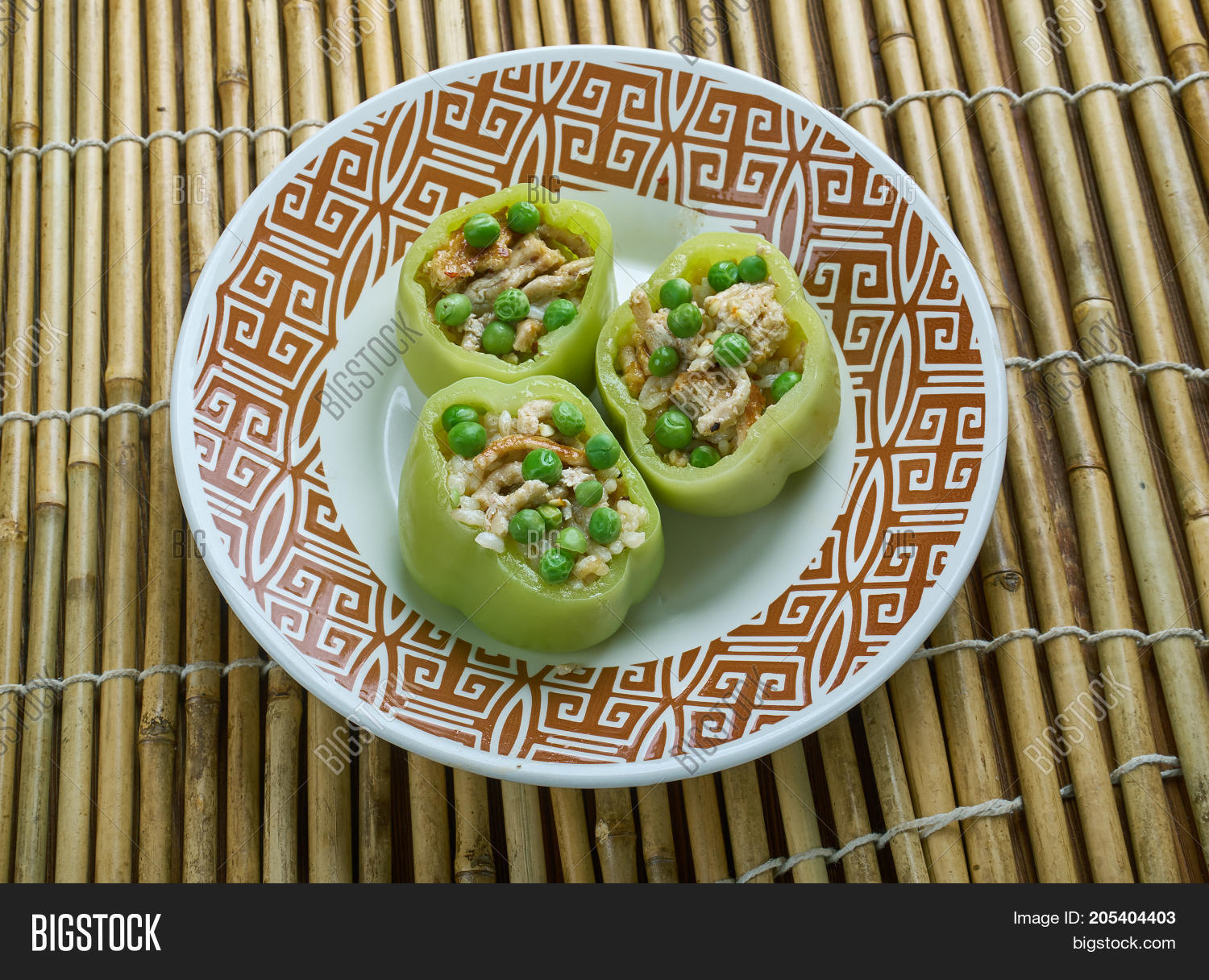 Bharvaan Simla Mirchi Image & Photo (Free Trial) | Bigstock