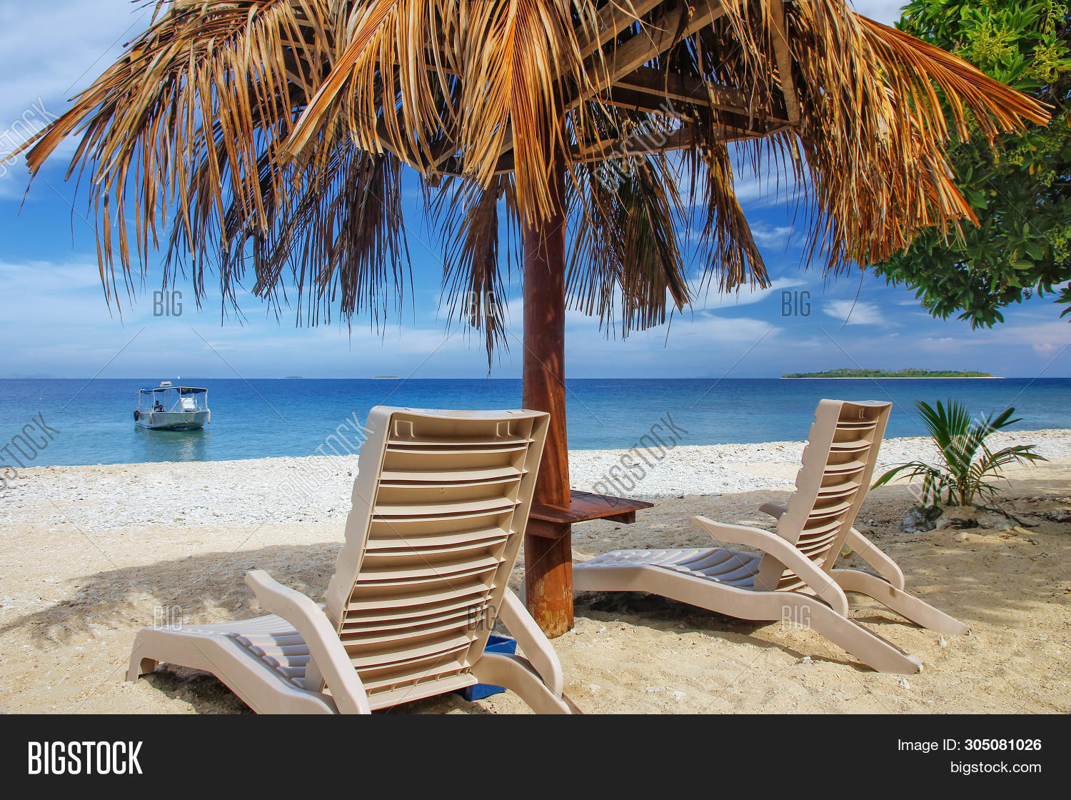 Sun Chairs Thatched Image & Photo (Free Trial) | Bigstock