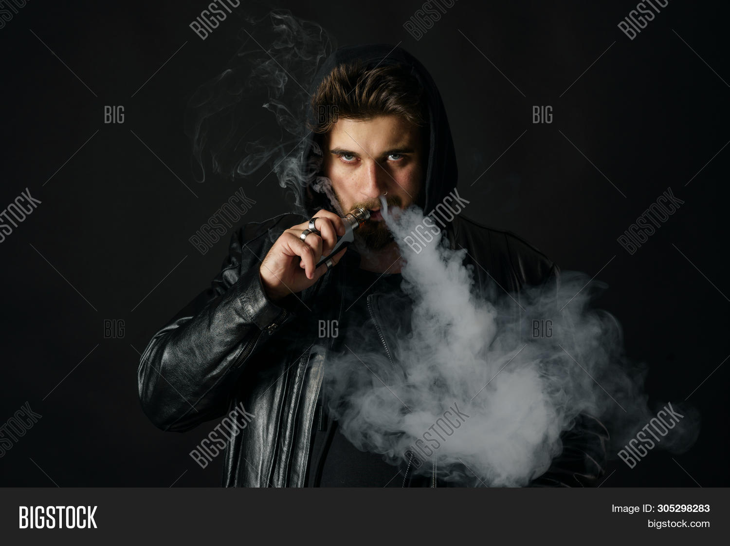 Man Vaping Mod Image & Photo (Free Trial) | Bigstock