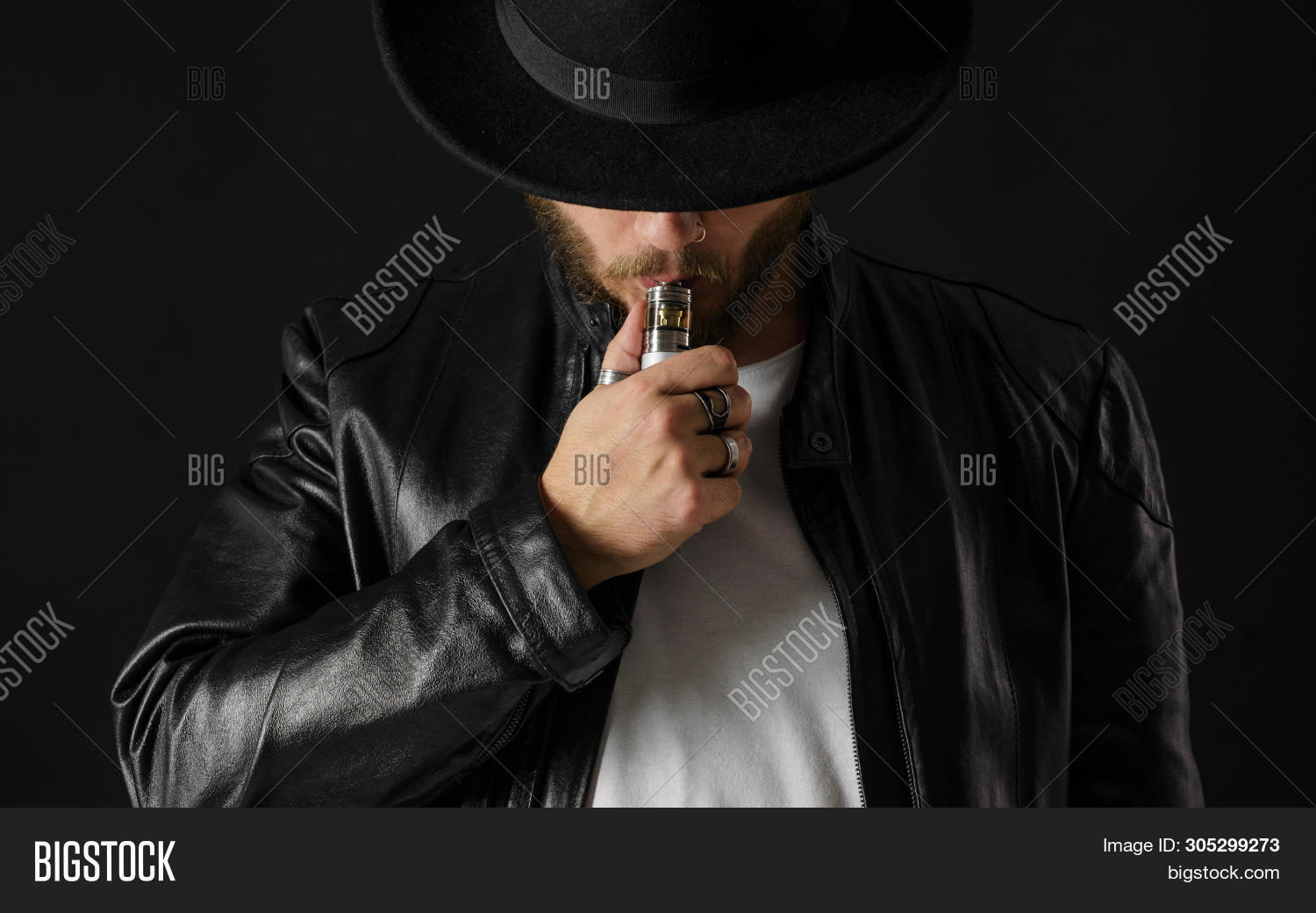 Hipster Man Hat Vaping Image & Photo (Free Trial) | Bigstock