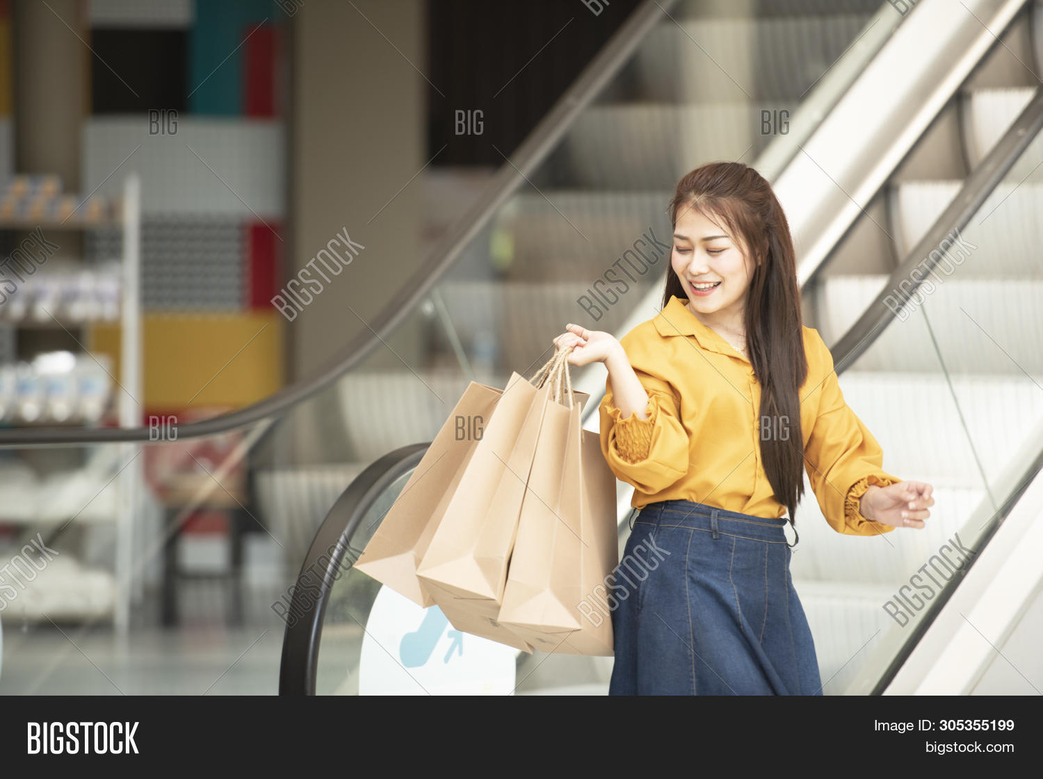 Asian Women Shopping Image & Photo (Free Trial) | Bigstock
