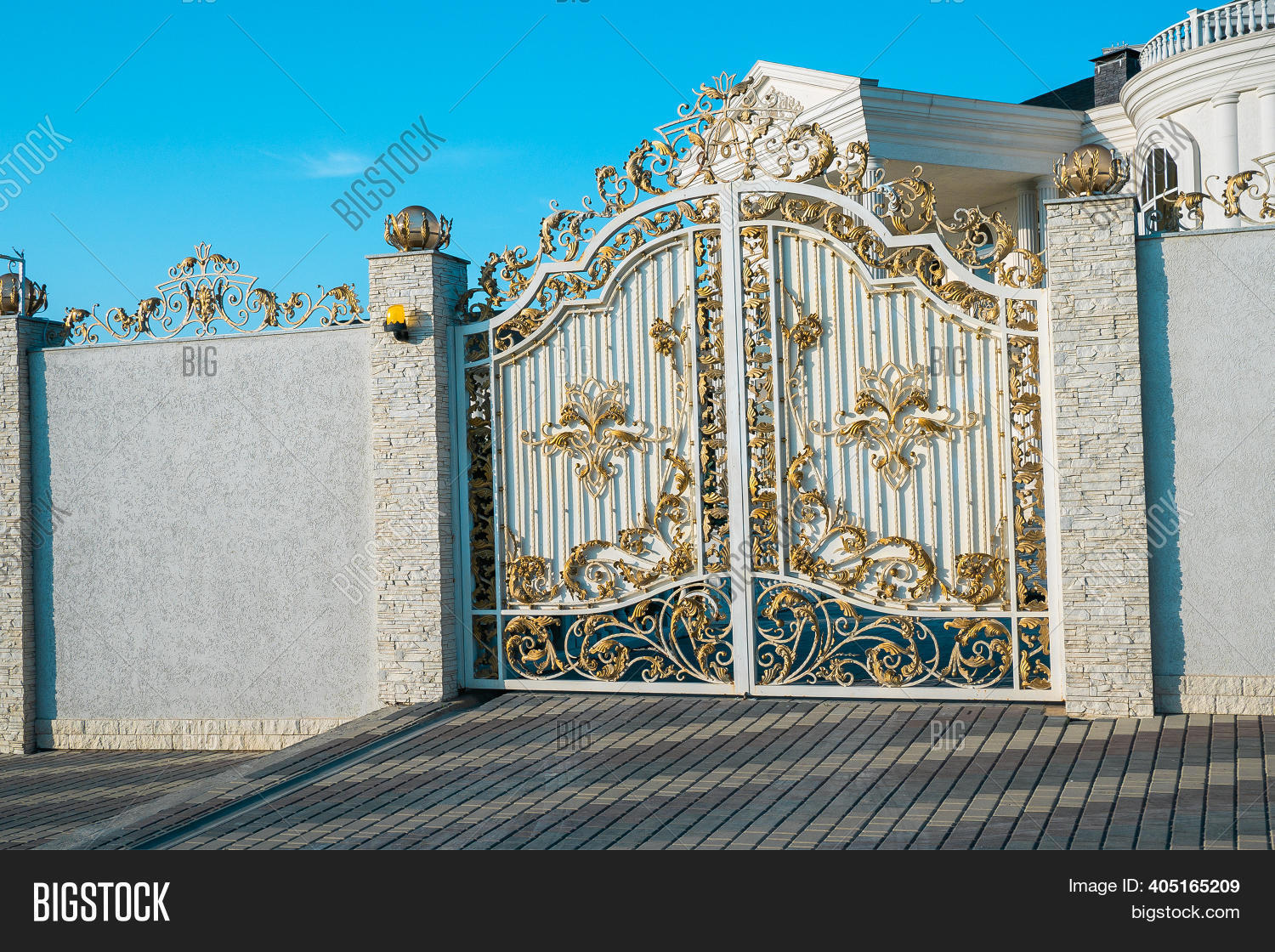 Chic Gate Gold Image & Photo (Free Trial) | Bigstock