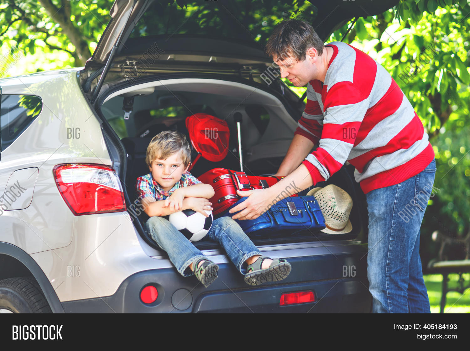 Little Kid Boy Sitting Image & Photo (Free Trial) | Bigstock