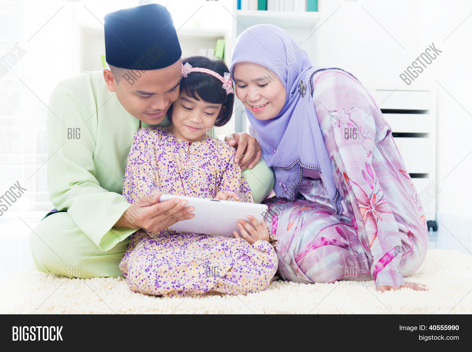 Southeast Asian Family Image & Photo (Free Trial) | Bigstock