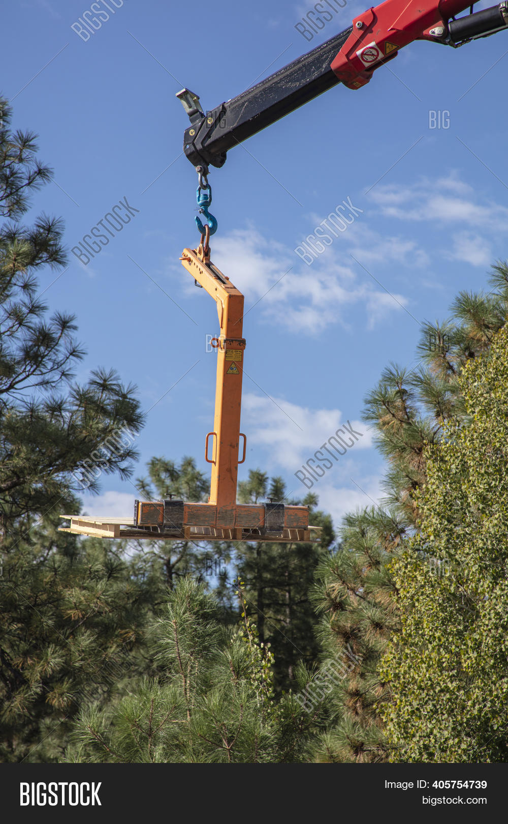 Large Boom Crane Image & Photo (Free Trial) | Bigstock