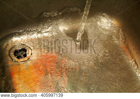 Water Splashing Down Image & Photo (Free Trial) | Bigstock