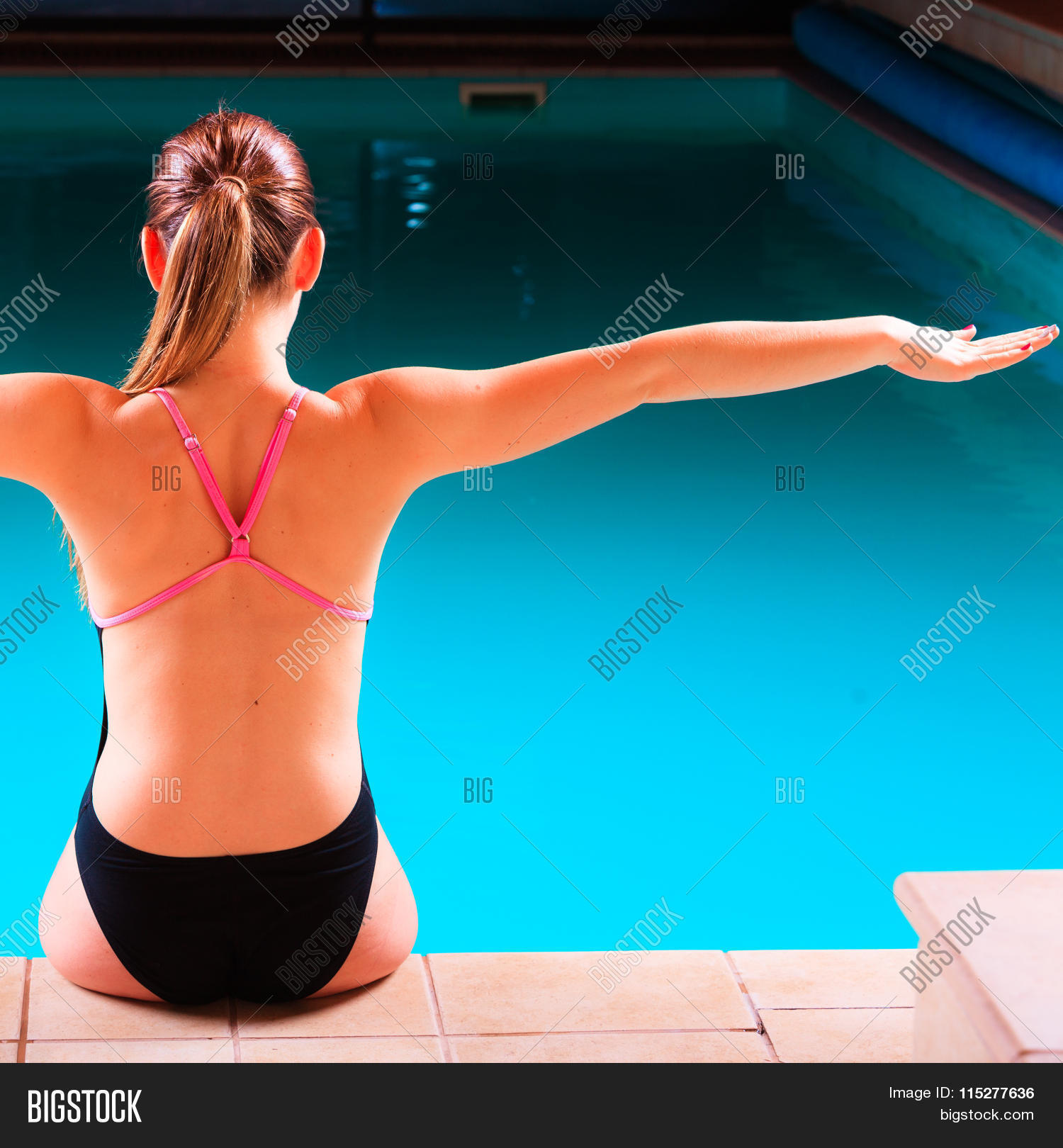Girl Swimmer Muscular Image And Photo Free Trial Bigstock