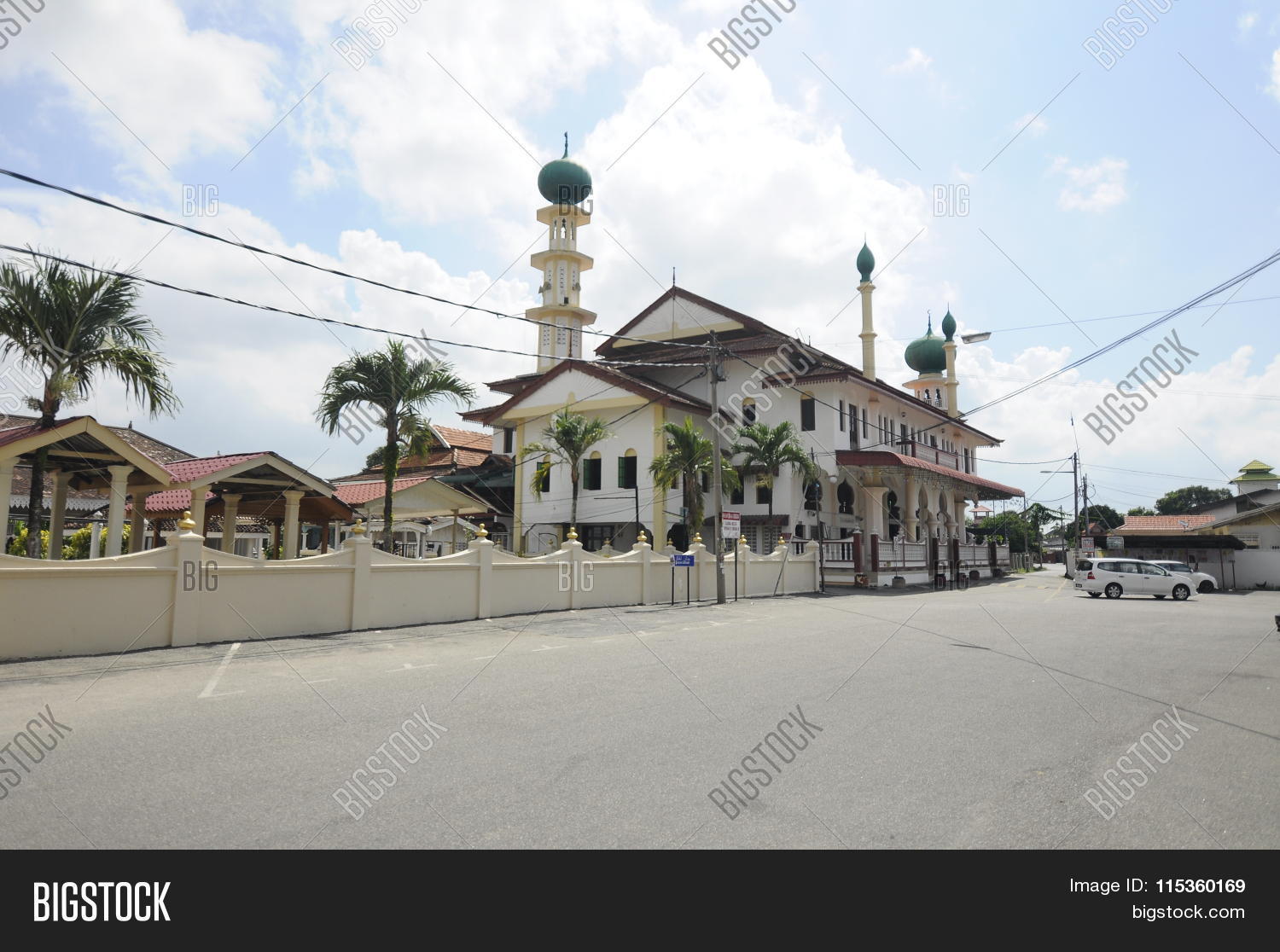 Langgar Mosque Kota Image & Photo (Free Trial) | Bigstock