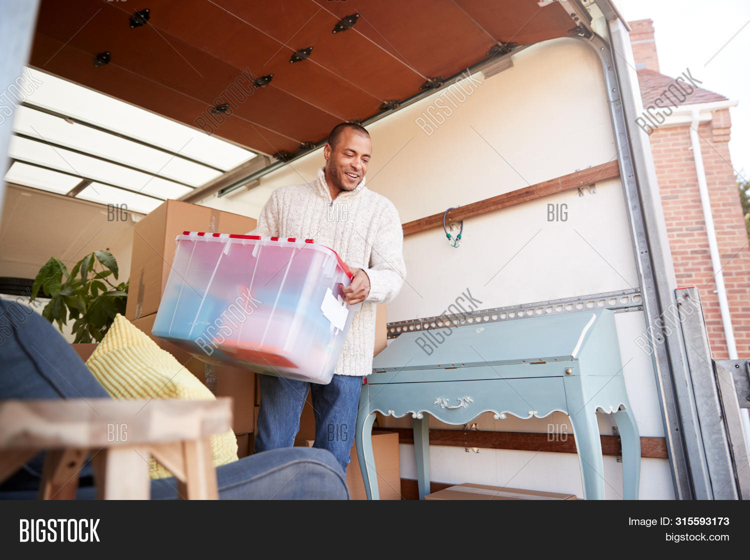 Man Unloading Image & Photo (Free Trial) | Bigstock