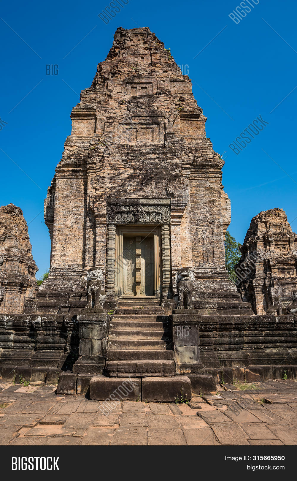 Ancient East Mebon Image & Photo (Free Trial) | Bigstock