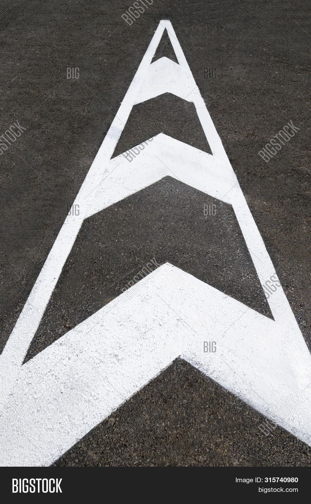 Dividing Road Markings Image & Photo (Free Trial) | Bigstock