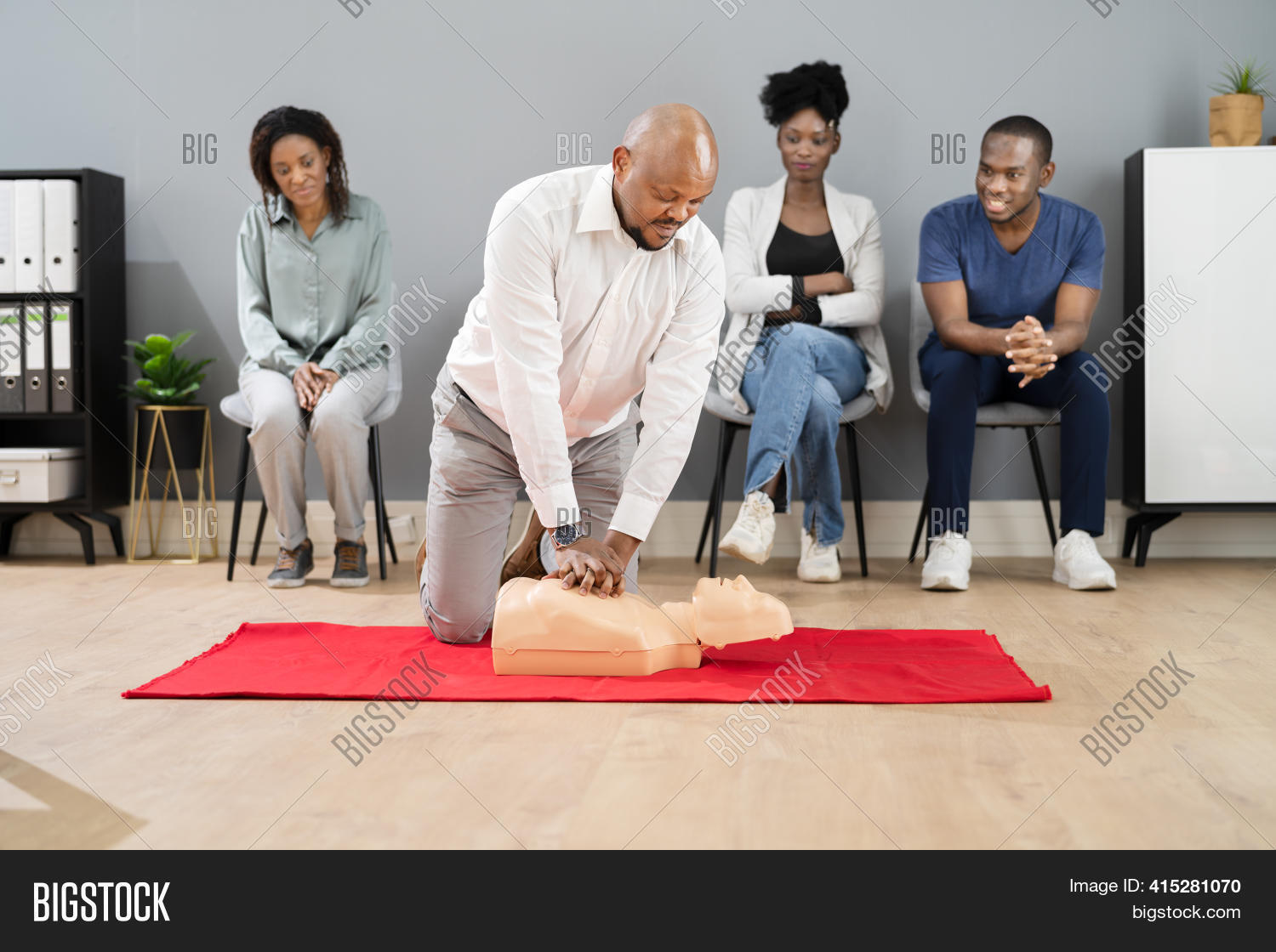 Cpr First Aid Image & Photo (Free Trial) | Bigstock