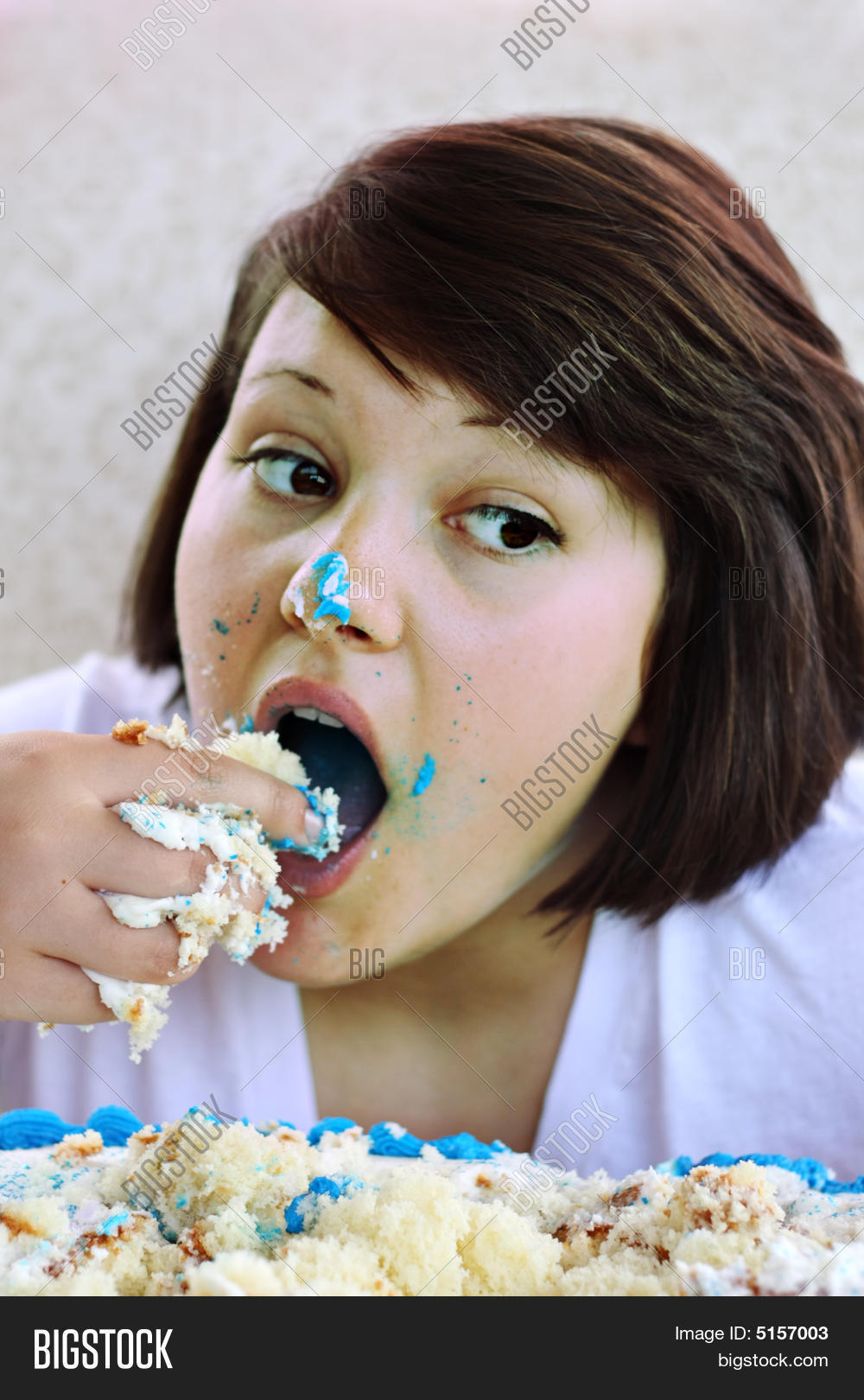 Messy Cake Image & Photo (Free Trial) | Bigstock