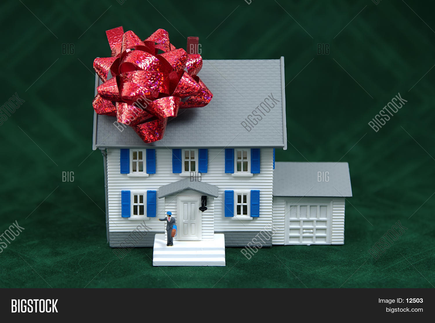 Homeowner Image & Photo (Free Trial) | Bigstock