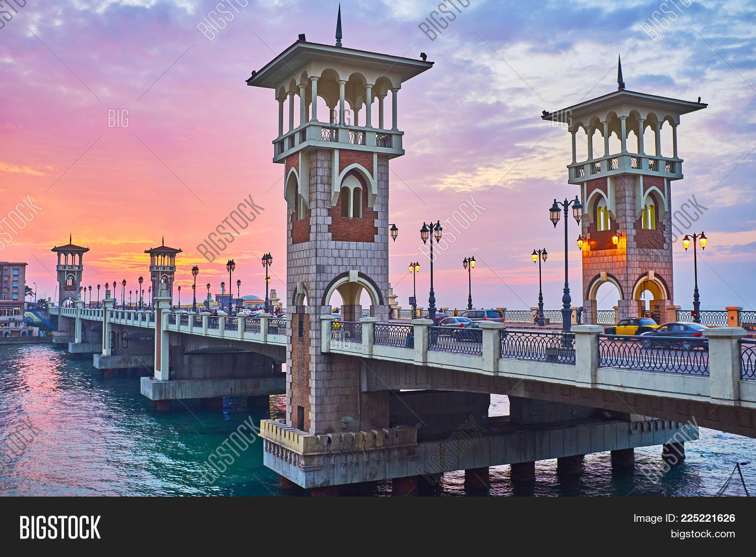 Iconnic Stanley Bridge Image & Photo (Free Trial) | Bigstock