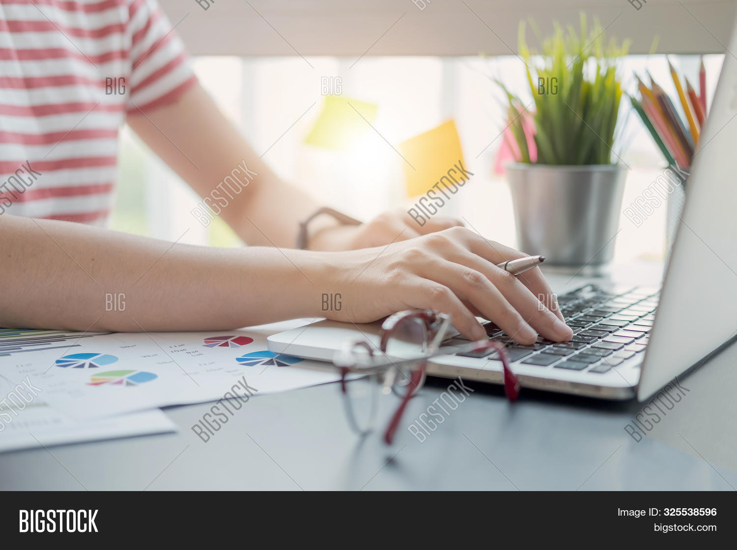 Close Women Accountant Image & Photo (Free Trial) | Bigstock